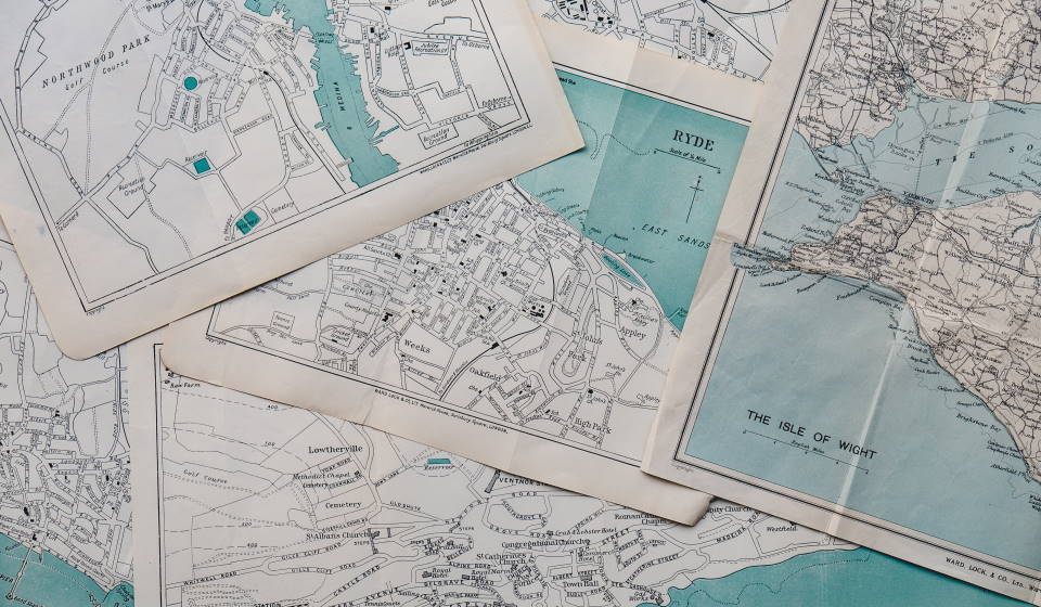 Website Navigation Examples That Engage Your Visitors - Design